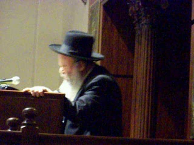 Rabbi Simcha Bunim Cohen Speaking on Tisha B'av on Vimeo