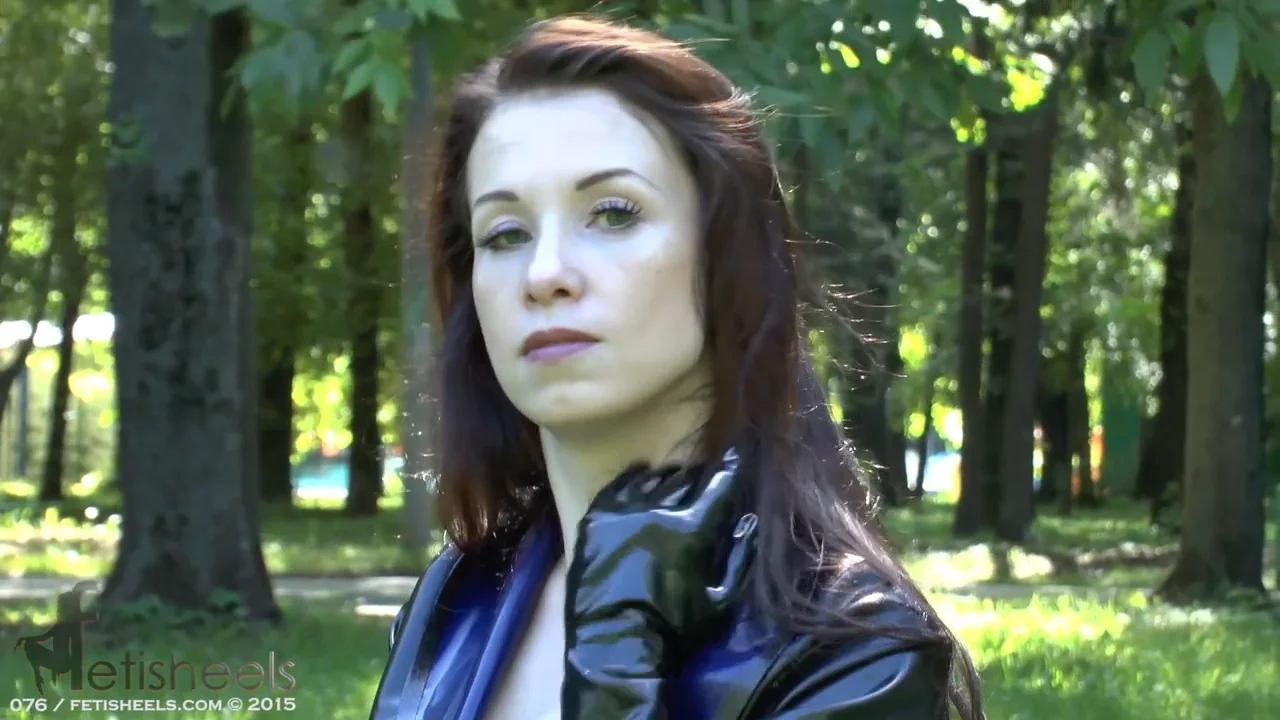 Markissa Moore Latex 2