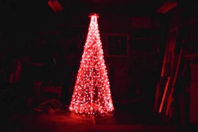 mini mega tree test 1, light o rama on Vimeo