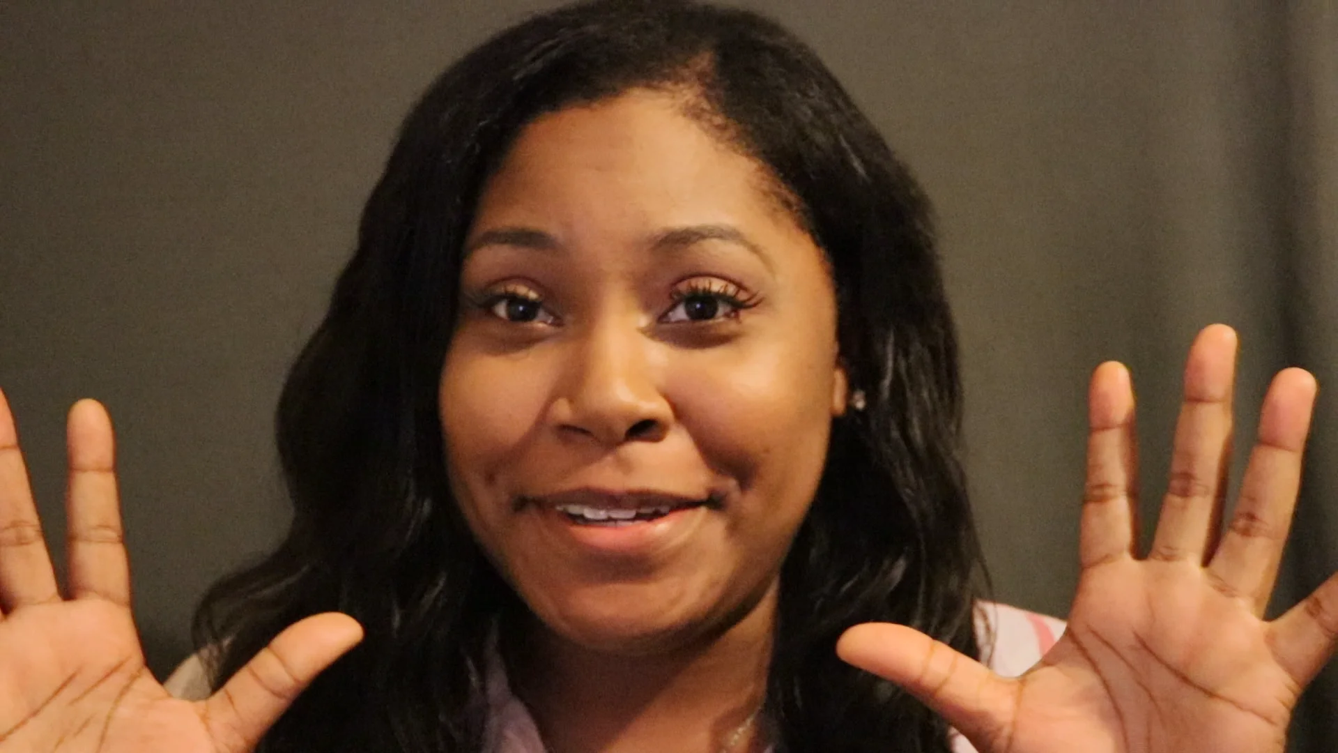 Zana Jones_OntheFence on Vimeo