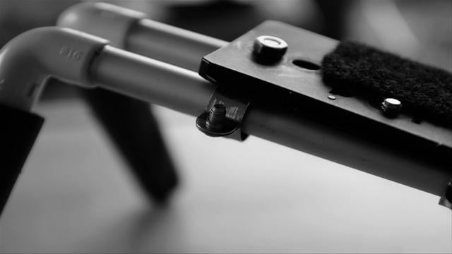 Diy DSLR Shoulder Rig For $40 on Vimeo