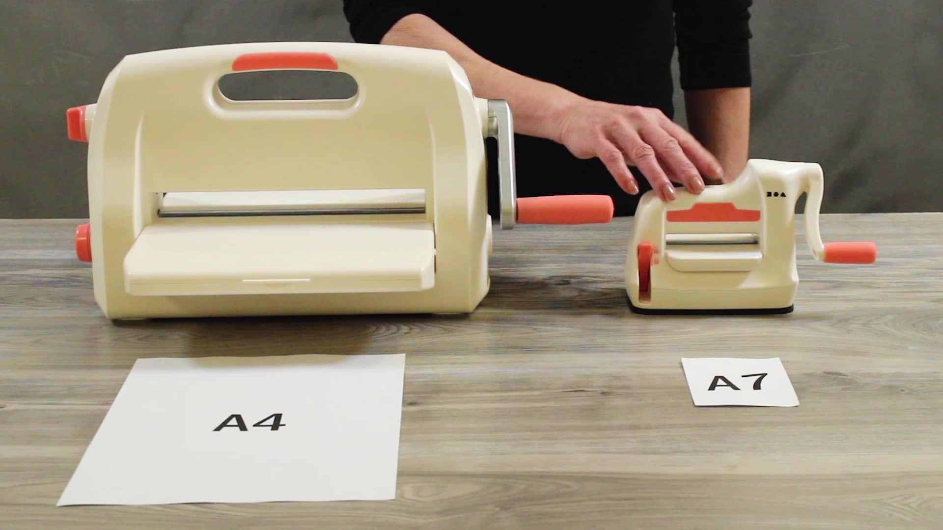 Starter kit - Die Cut and Embossing Machine (11799) on Vimeo