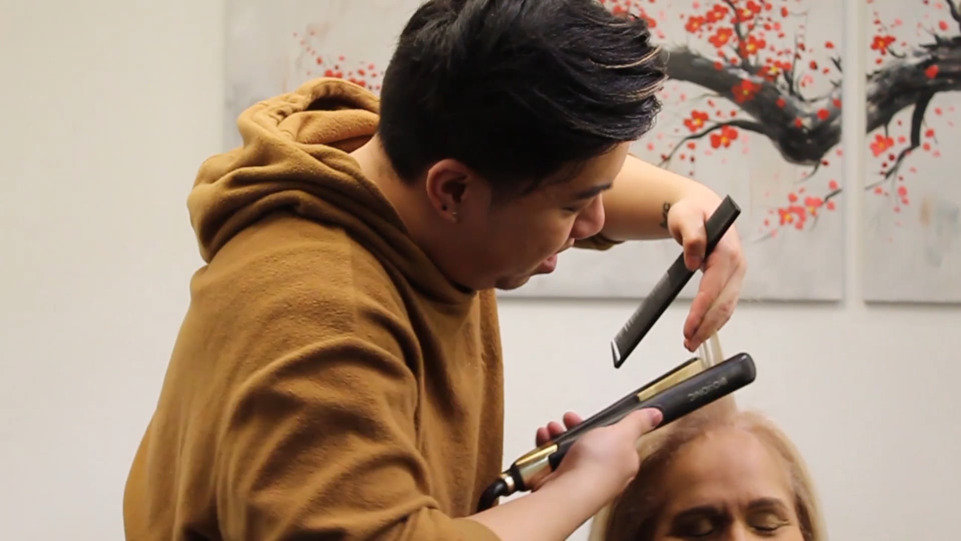 How Kyin Lin became an independent hairstylist on Vimeo