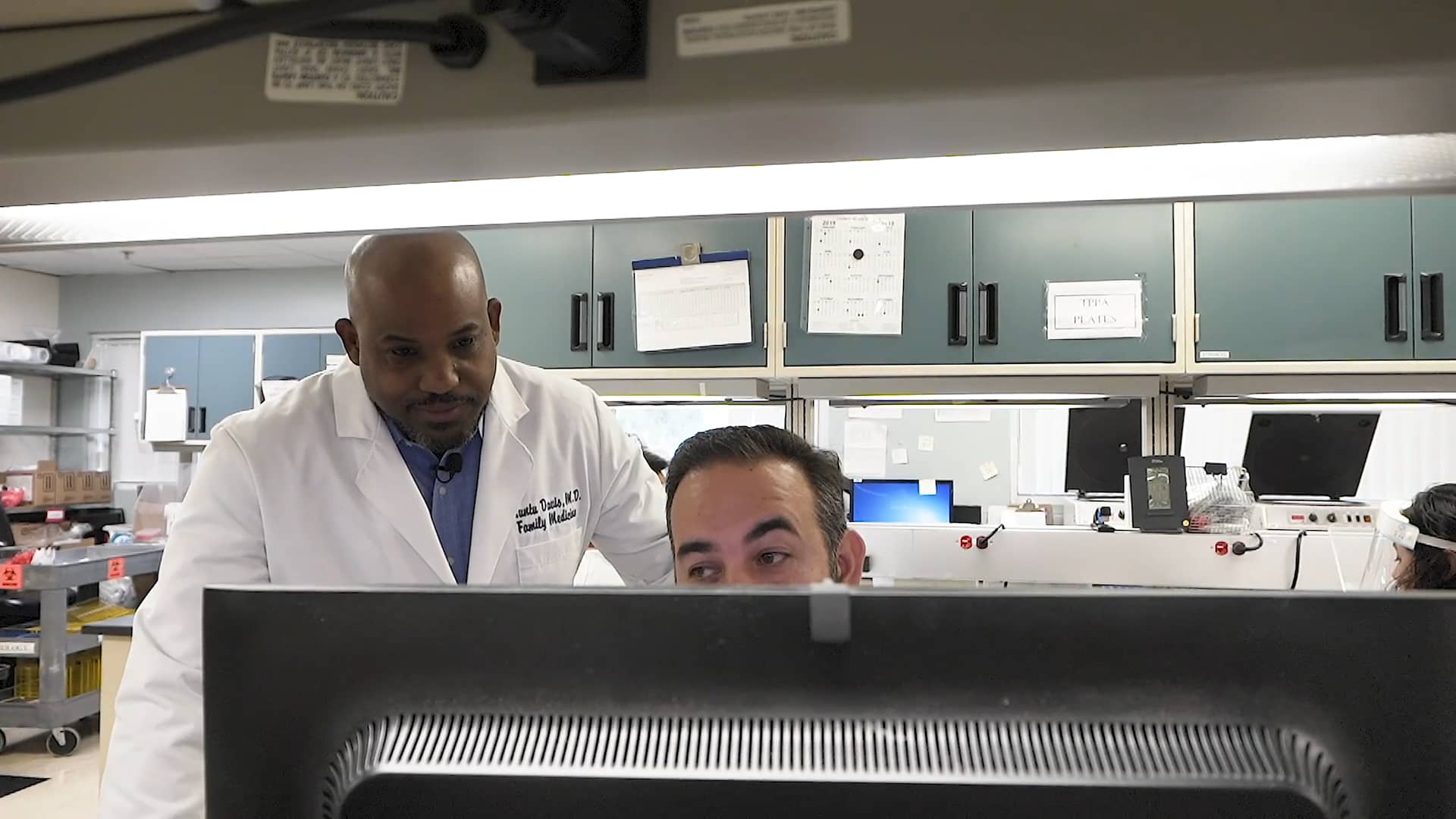 My Job in 60 Seconds: Muntu Davis, MD on Vimeo