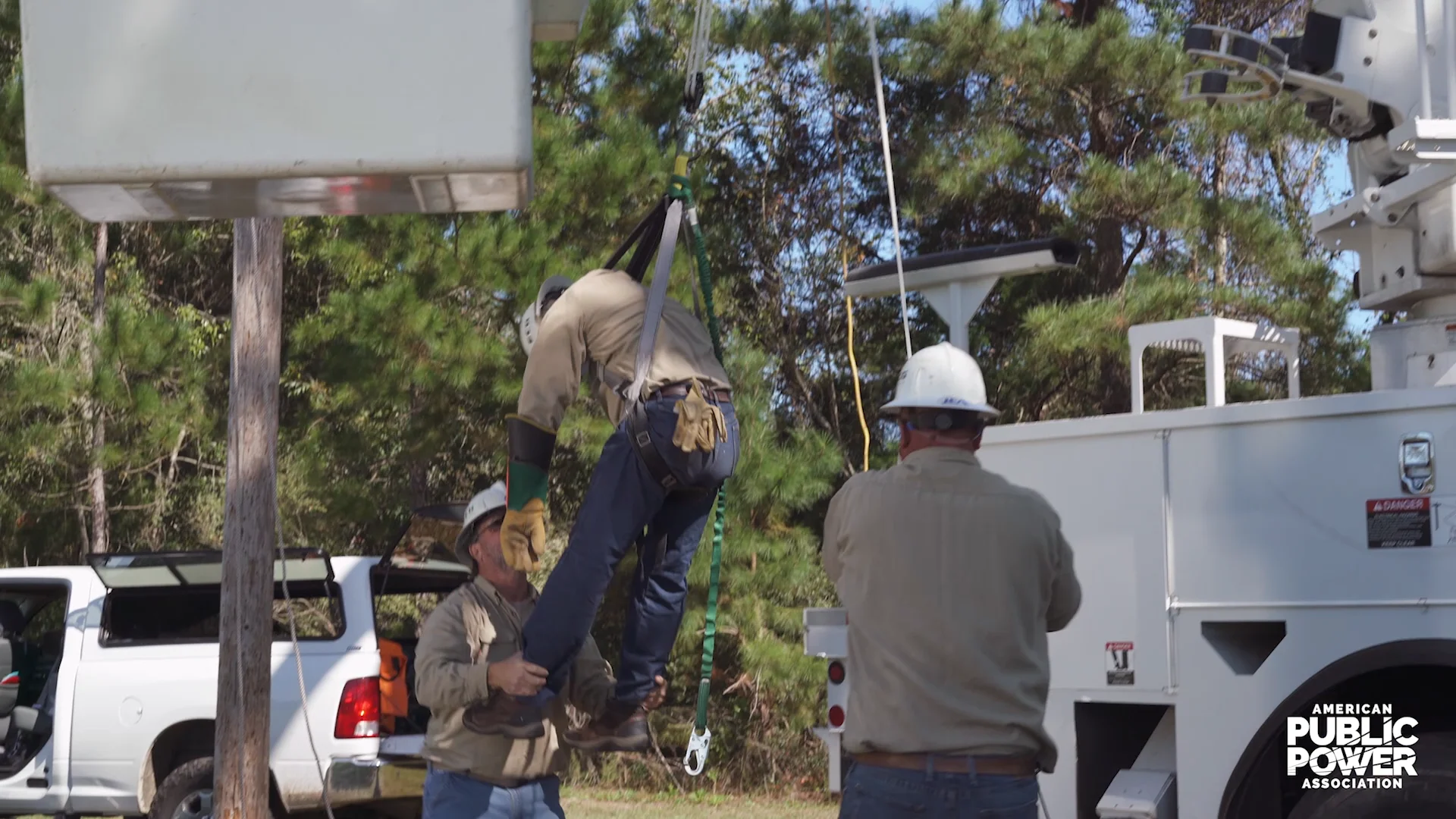 Bucket Truck Rescue with Rescue Blocks