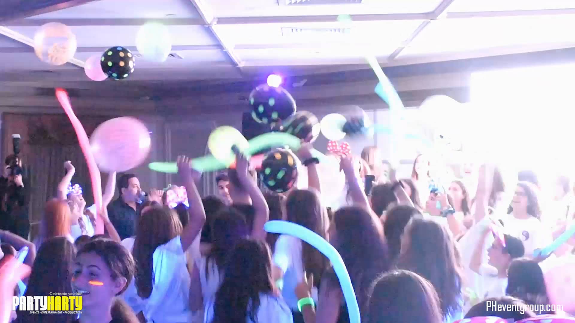 Blacklights & Balloons - Party Harty Entertainment - Exclusive Extras ...