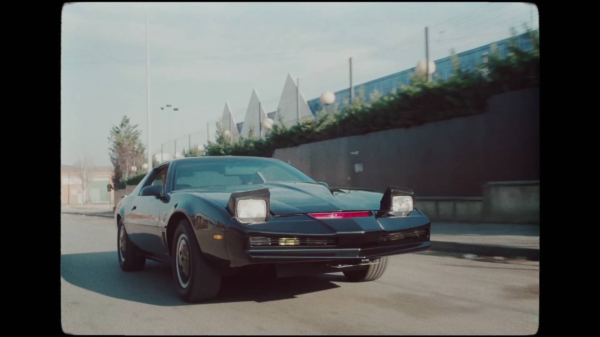 LADILLA RUSA - "kitt y los coches del pasado" on Vimeo