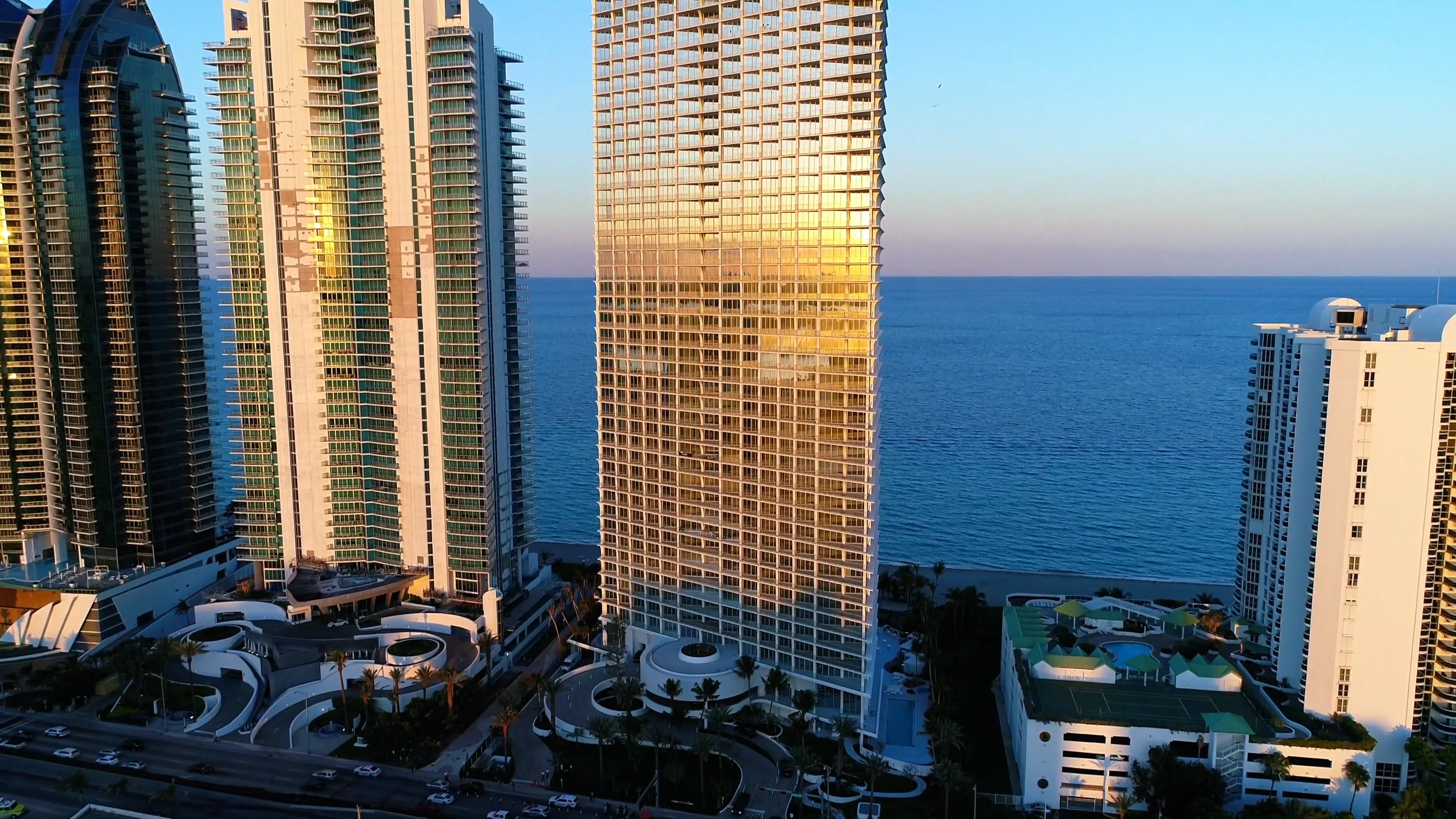 Jade Signature Building Amenities on Vimeo