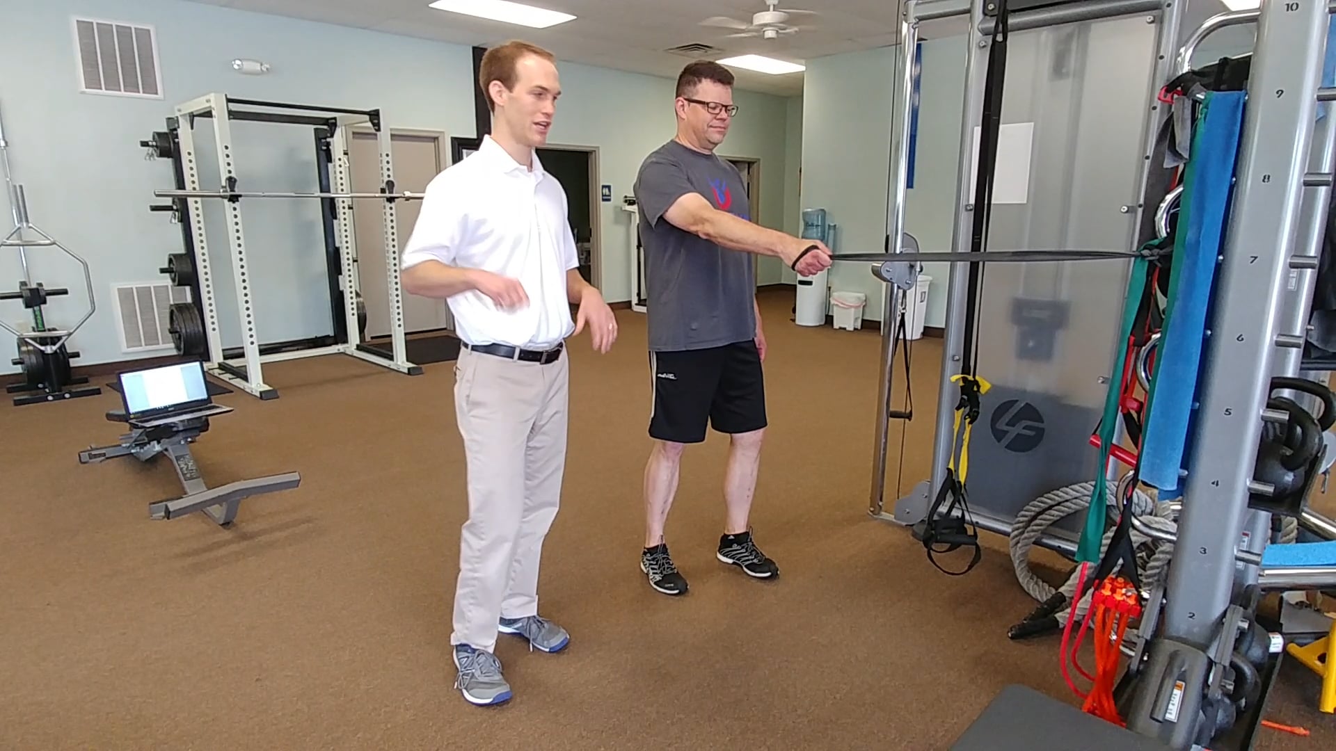 Single Arm Thera-Band Row on Vimeo