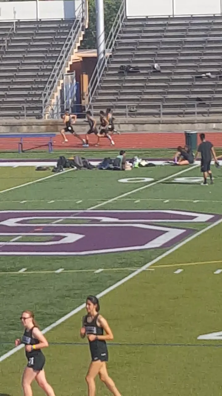 An example of one of my track races. on Vimeo