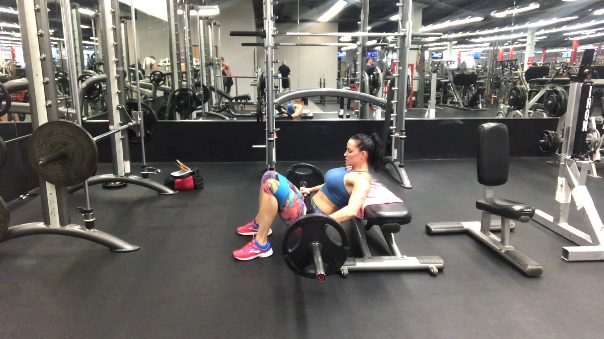 Banded Hip Thrusts on Vimeo