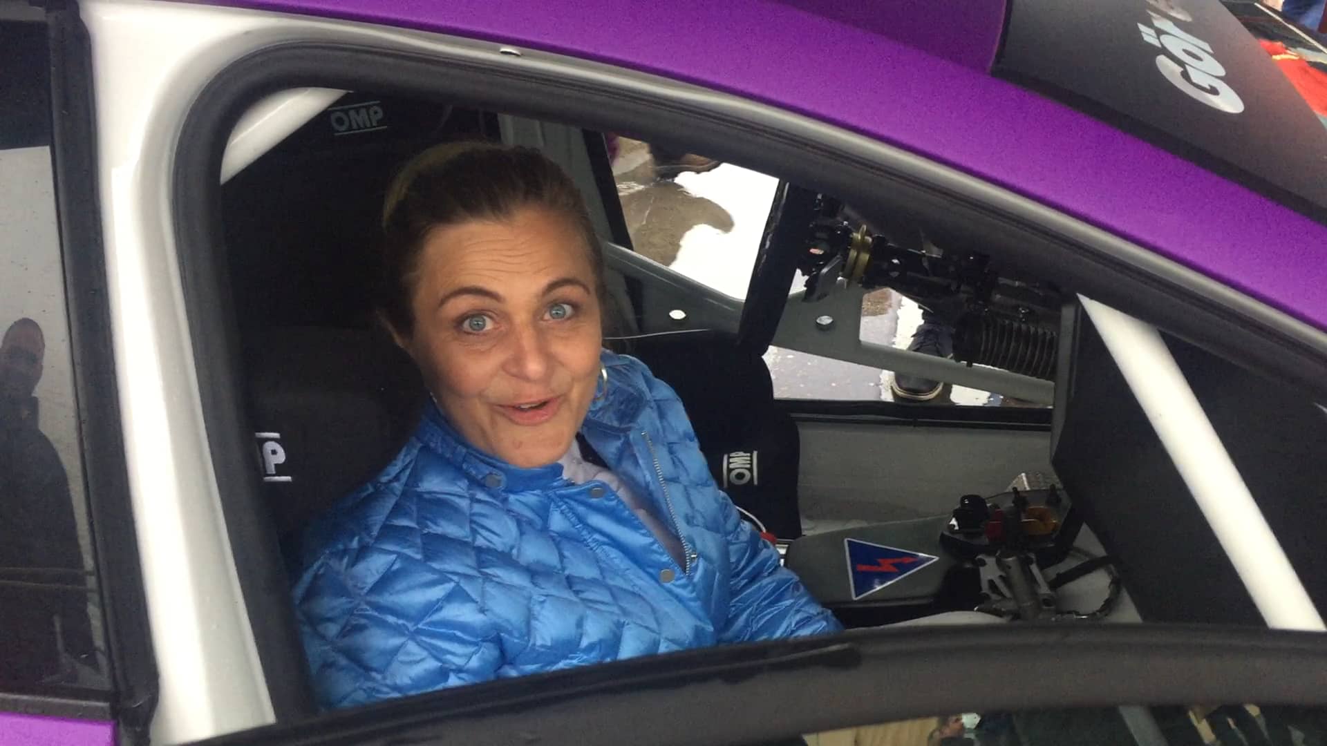 Tina Törner uttalar sig från högerstolen on Vimeo