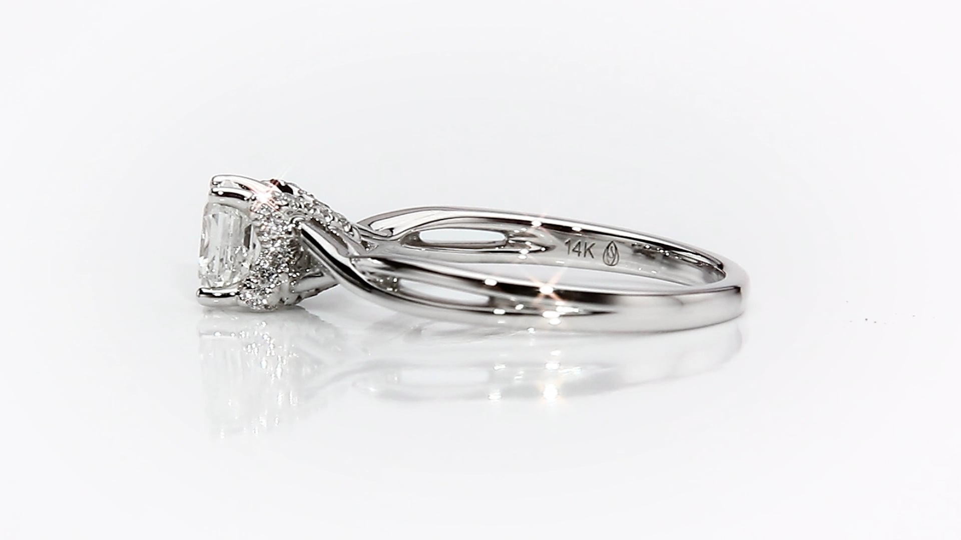 2348191-s7-360 on Vimeo