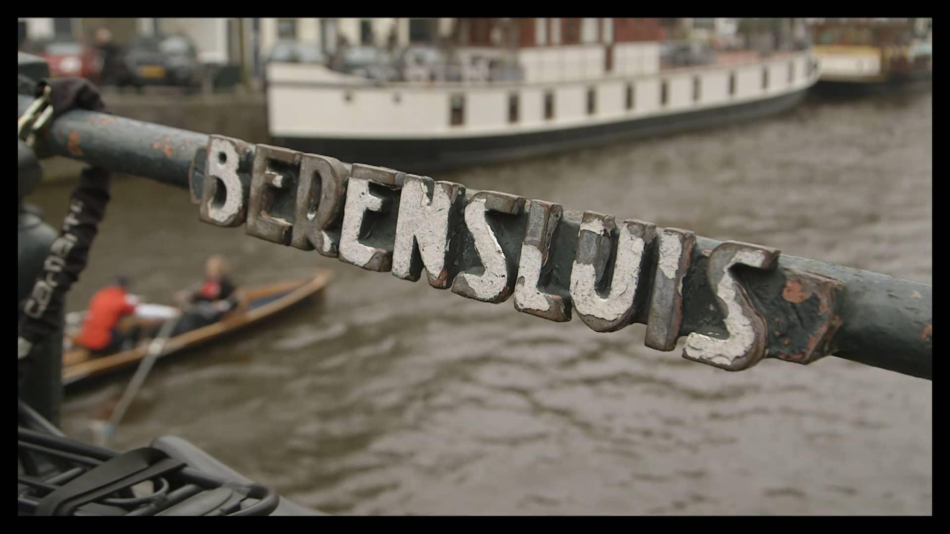 Safari typo! — Amsterdam. Bas Jacobs: lettrages venus d’ailleurs d ...