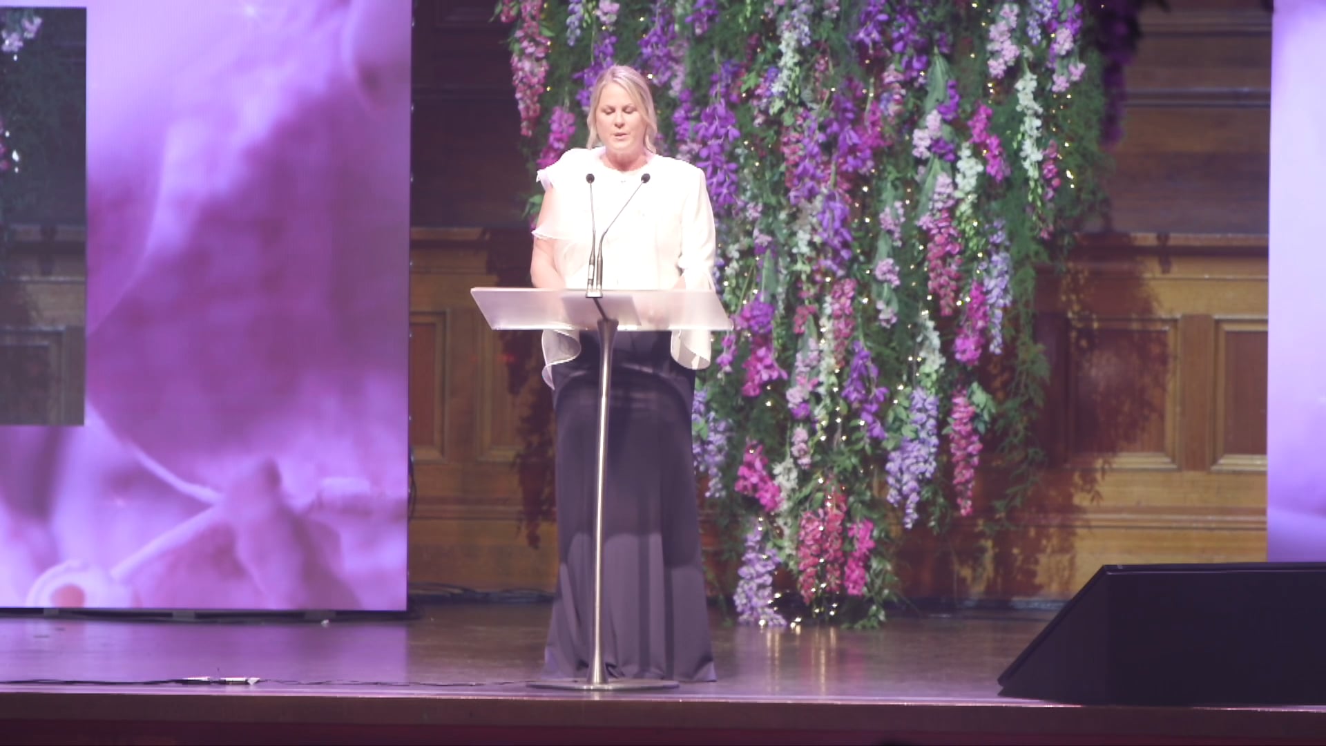 Michelle Winzer on Vimeo