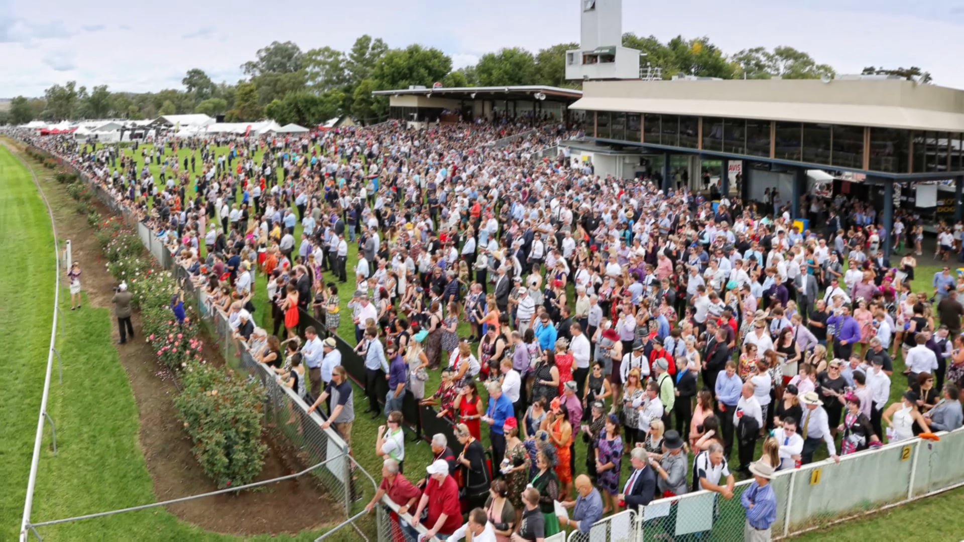 Albury Racing Club Overview on Vimeo