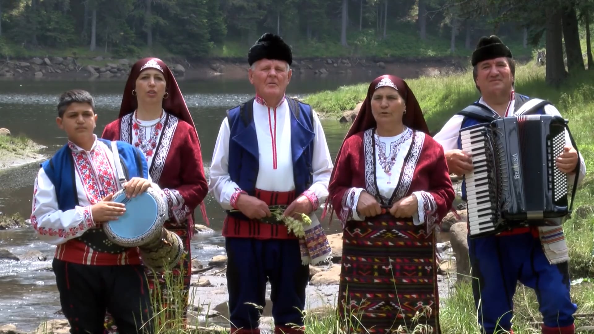 MOME, MOME, MALKA MOME_ Folklore group Dospat _Ivan Vazov Community ...