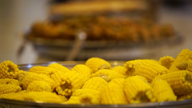 Sweetcorn Food Cook - Free video on Pixabay