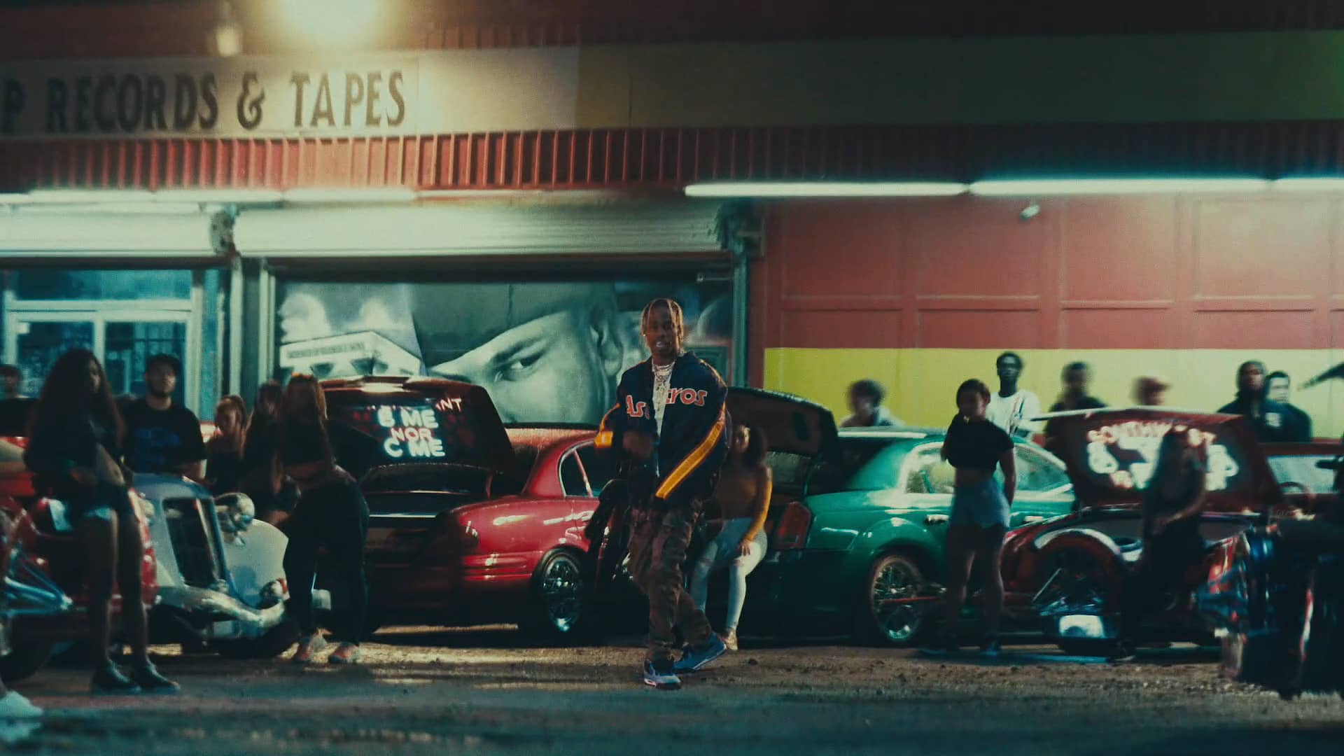 travis scott sicko mode feat drake on Vimeo