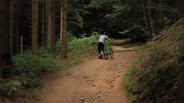 Jon on his Dialled Alpine, Canon 550d on Vimeo