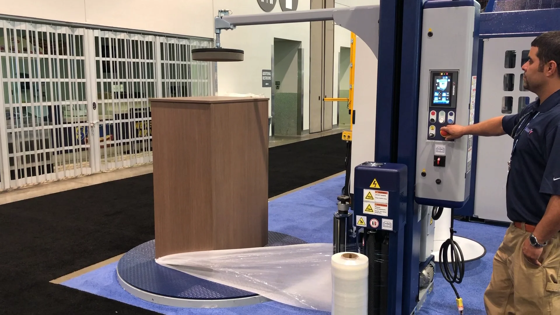 Robopac Rotoplat 508 with Top Platen and Bubble Wrap/Pluribal Carriage ...