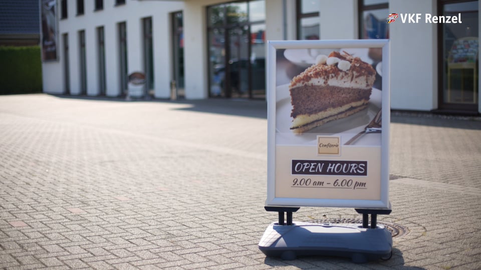 Order weatherproof Forecourt Signs online | VKF Renzel