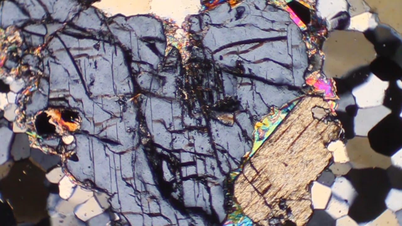 andalusite in thin section FKM-163 XP on Vimeo