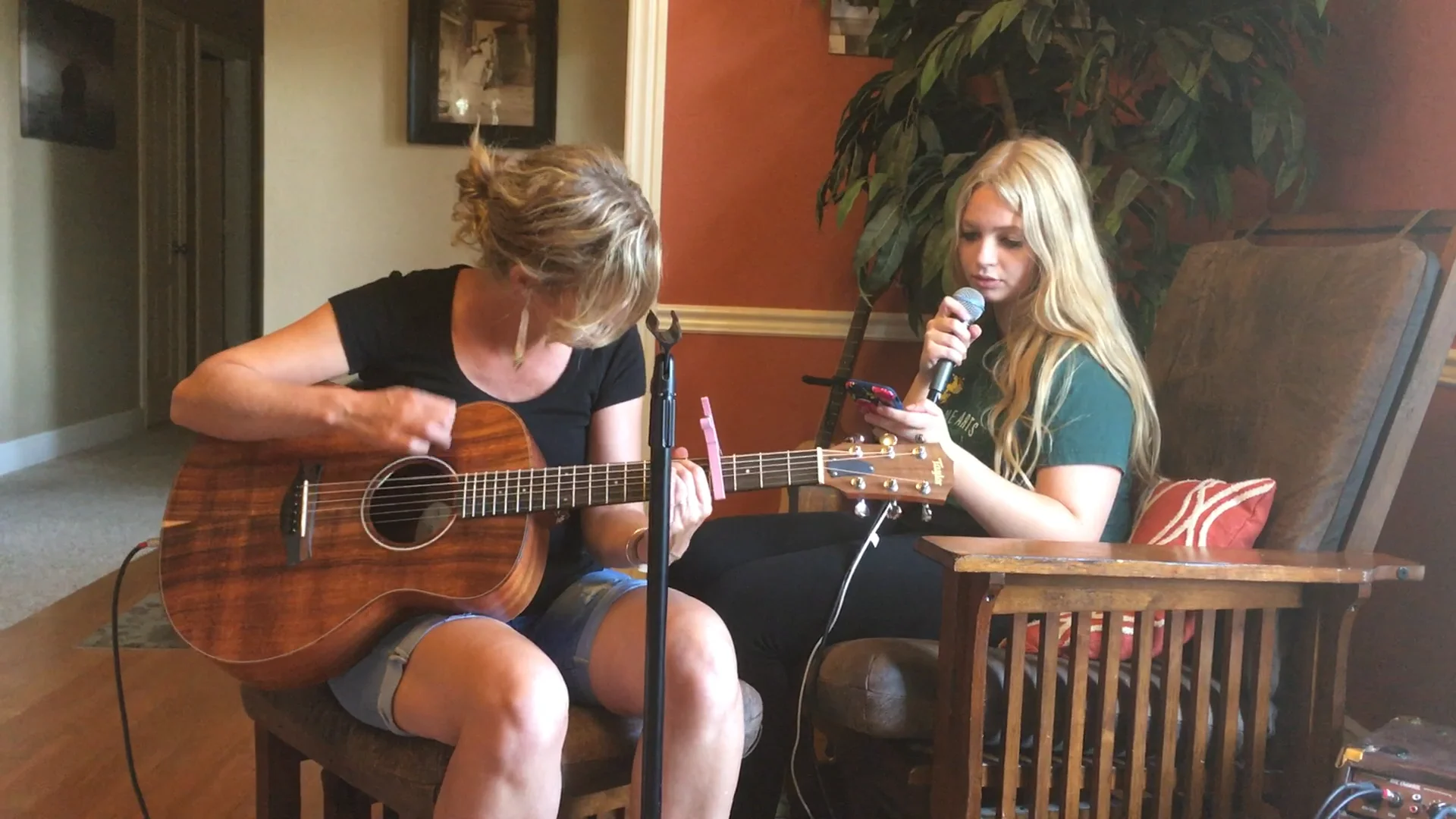 Reagan Tucker and Cindy Edwards on Vimeo