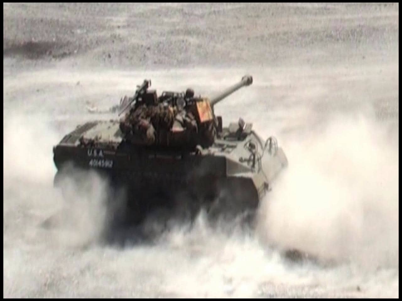 M18 Hellcat 76mm live fire on Vimeo