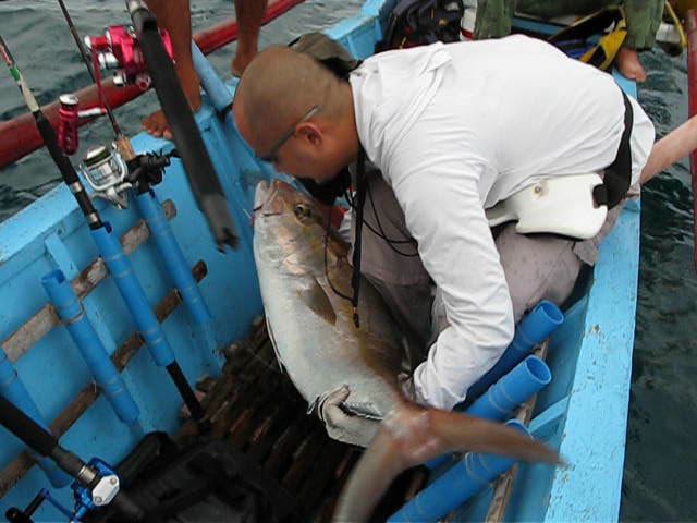 Reelin of pinoy anglers showing off that he is the undisputed Calubcub ...