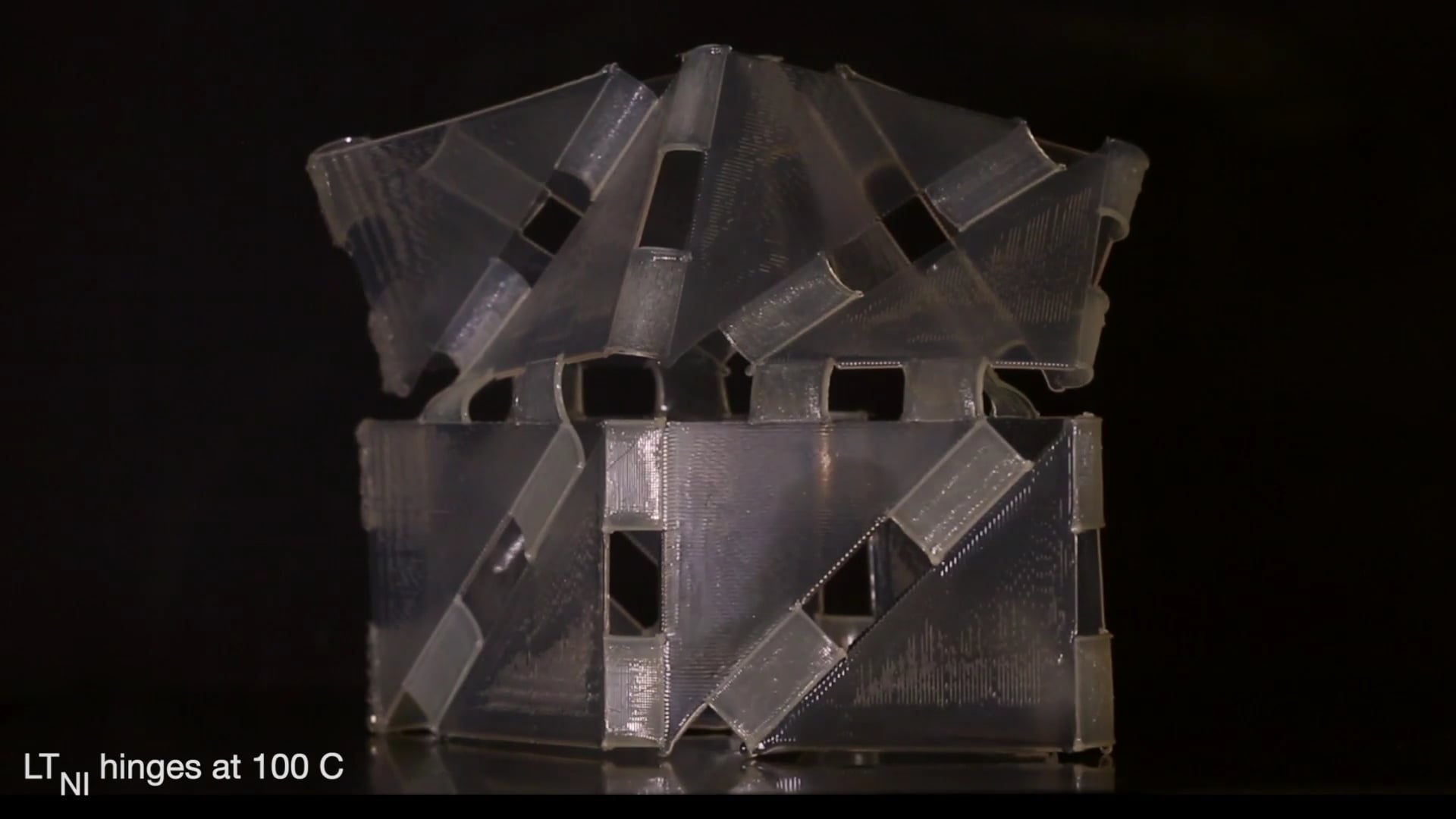 Self-folding “Rollbot” paves the way for fully untethered soft robots