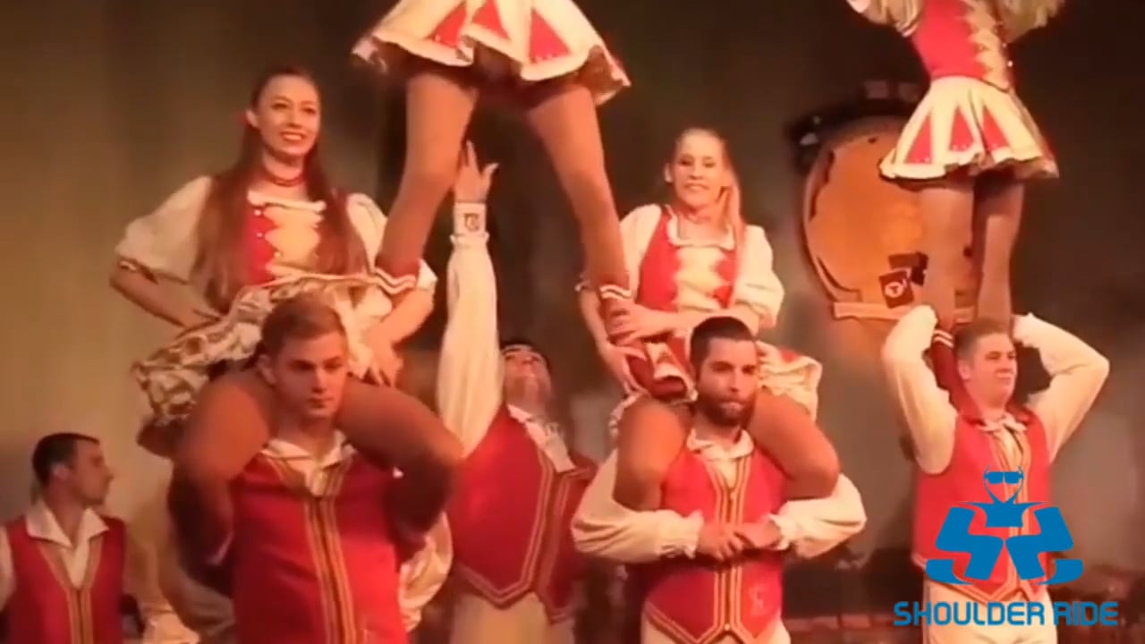 shoulder ride dance groups very sexy!!! on Vimeo