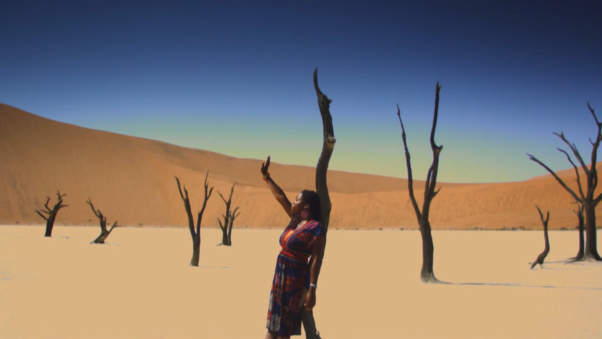 ROBIN SINDLER DIRECTOR’S REEL on Vimeo