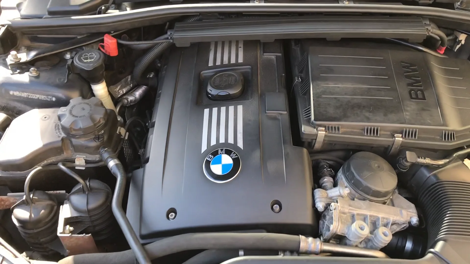 335i engine bay on Vimeo