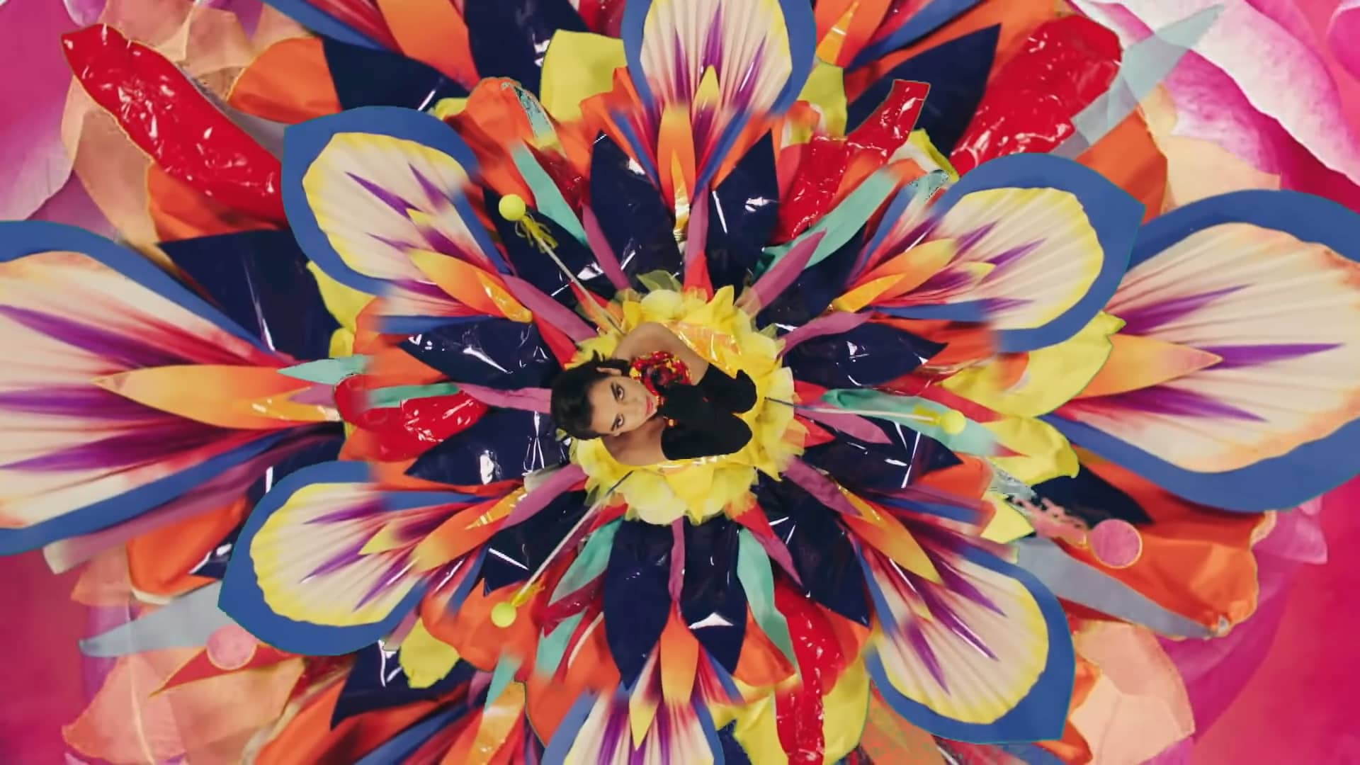 Calvin Harris, Dua Lipa - One Kiss (Official Video) on Vimeo