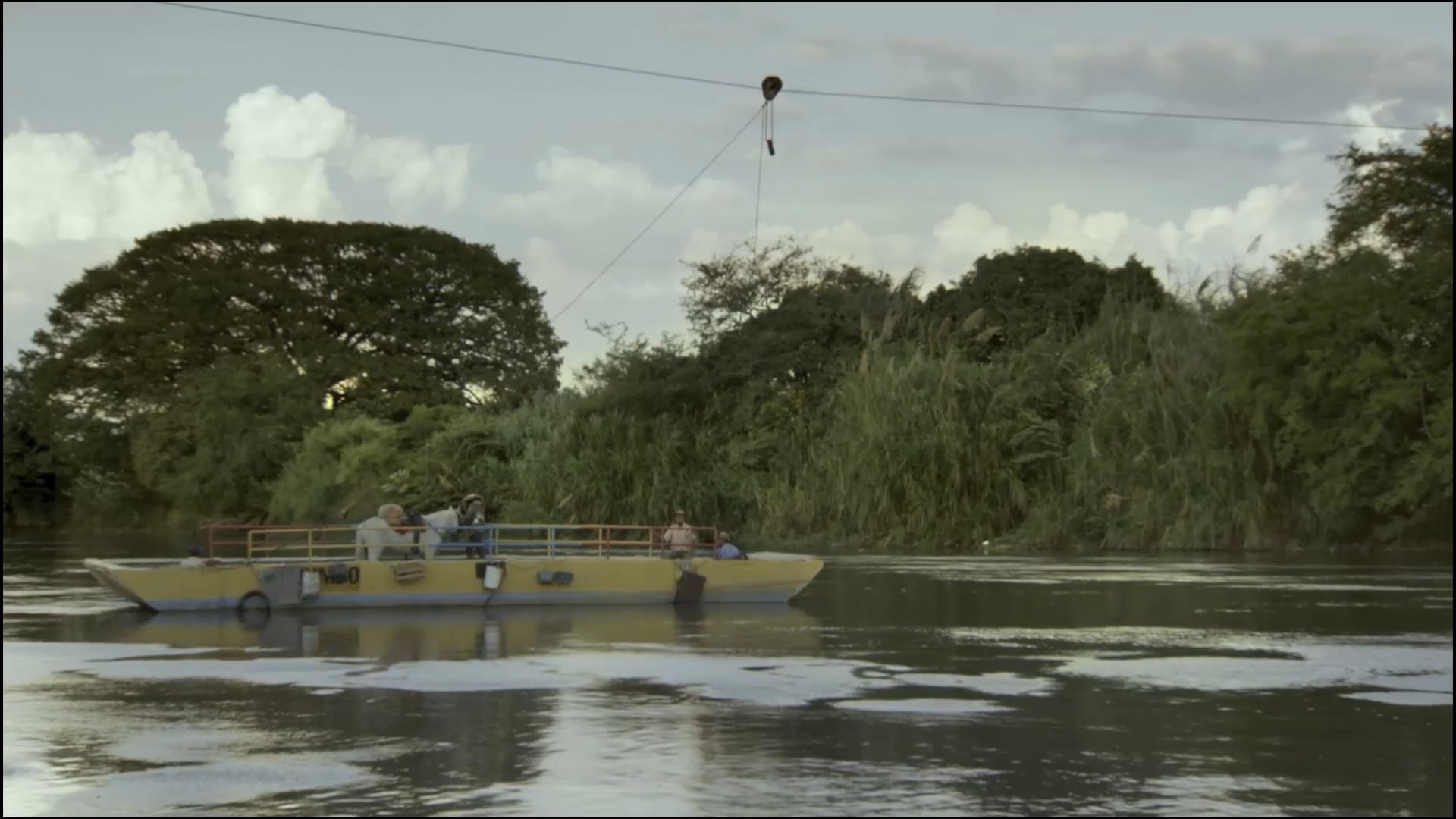 PORFÍA de Fanny Aparicio Blackburns Trailer oficial on Vimeo