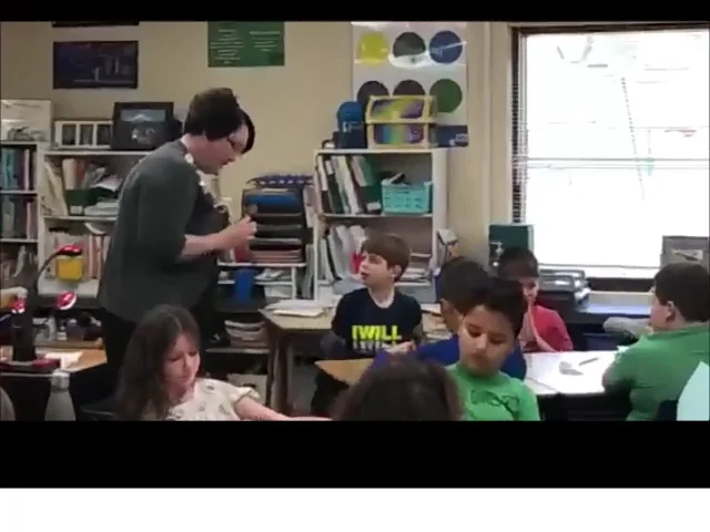 Roving Paragraph on Vimeo