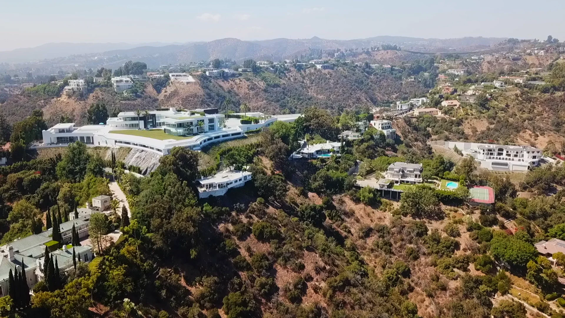 940 & 960 Stradella (No Letterbox) on Vimeo