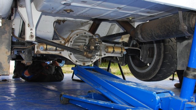 Motorsport Wheel Alignment: Lateral Axle Location