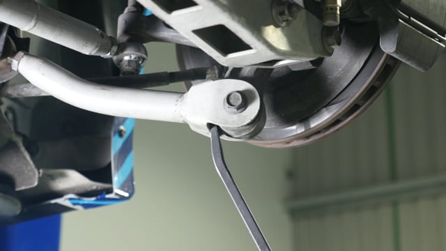 Motorsport Wheel Alignment: Checking Suspension Bush Condition