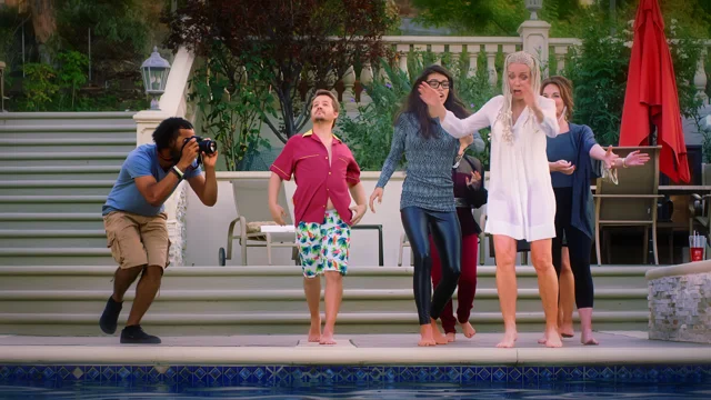 Jason Earles Barefoot