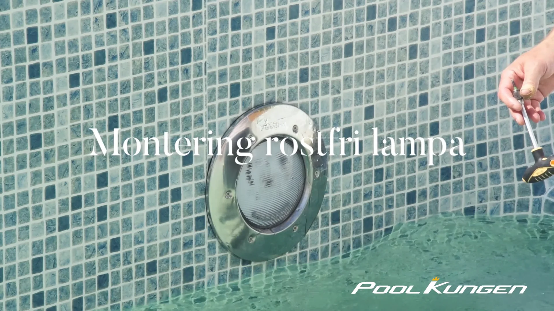Montering av lampa till pool (rostfri) on Vimeo
