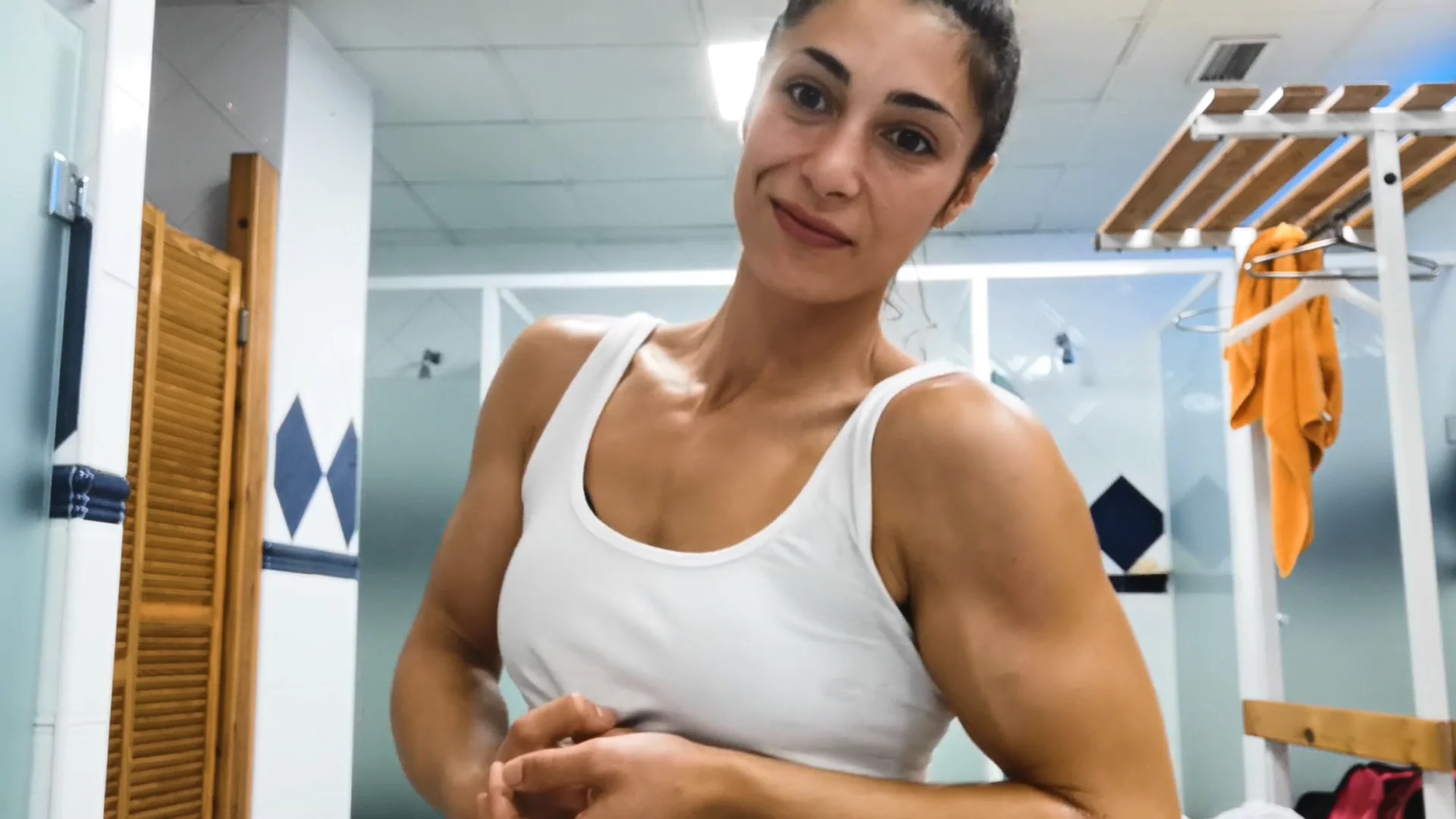 Elena Lopez Videos - 18 October 2019 - Elena Lopez Prep - Shooting ...