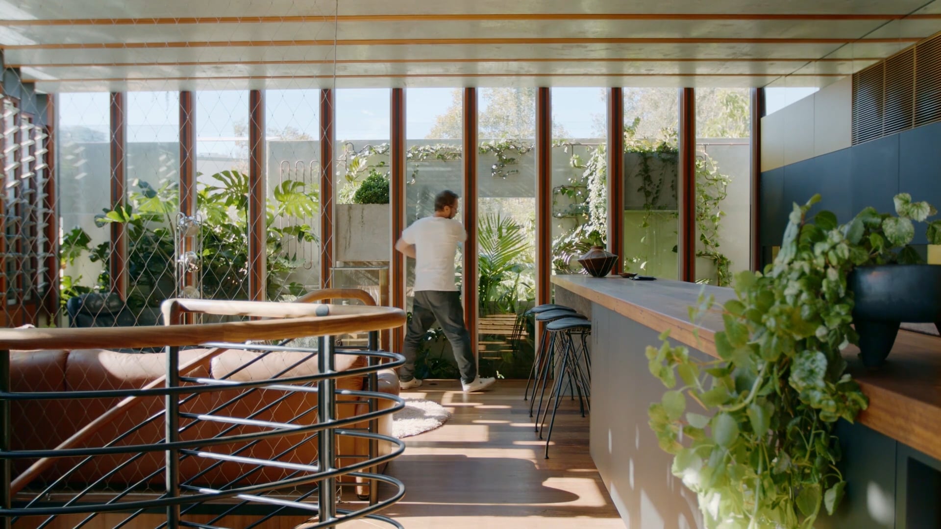 Welcome to the Jungle House - CplusC Architects & Builders