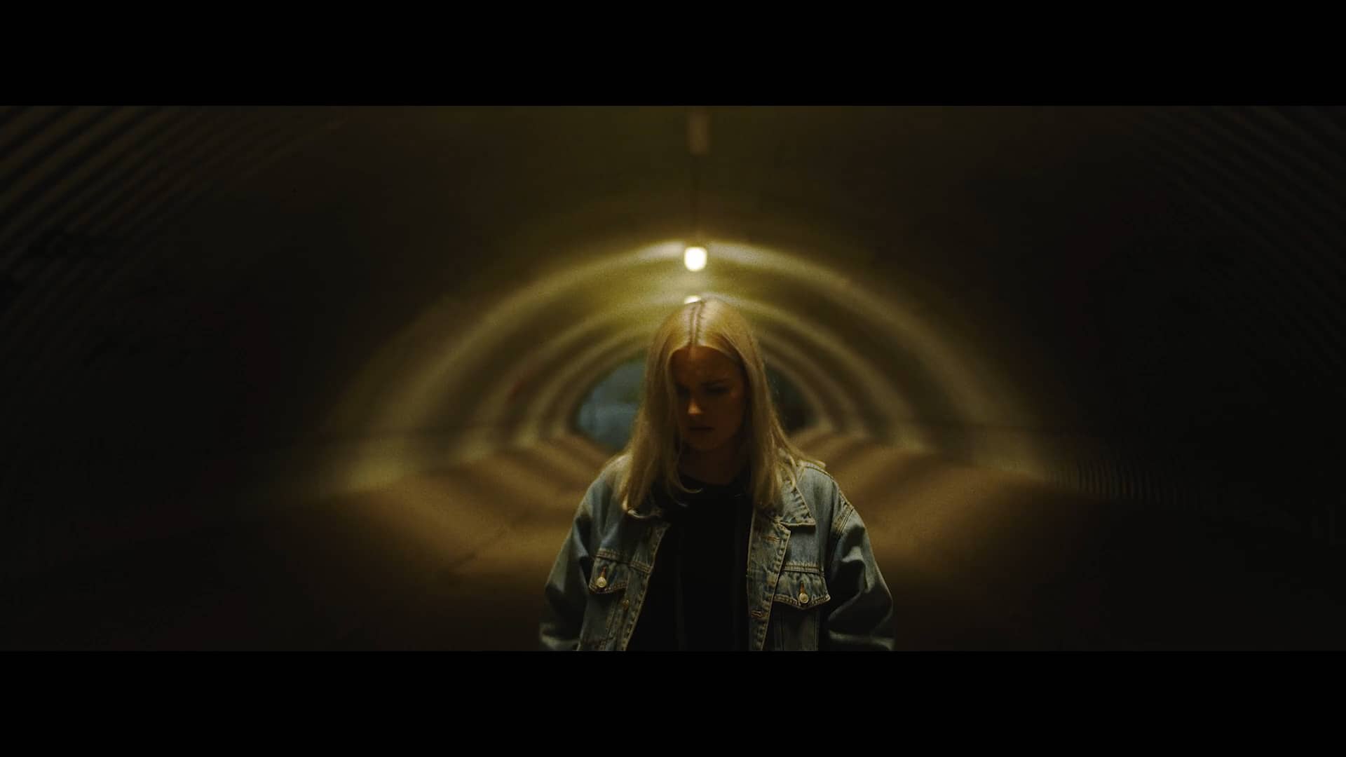 Tricky feat. Marta - Makes Me Wonder on Vimeo