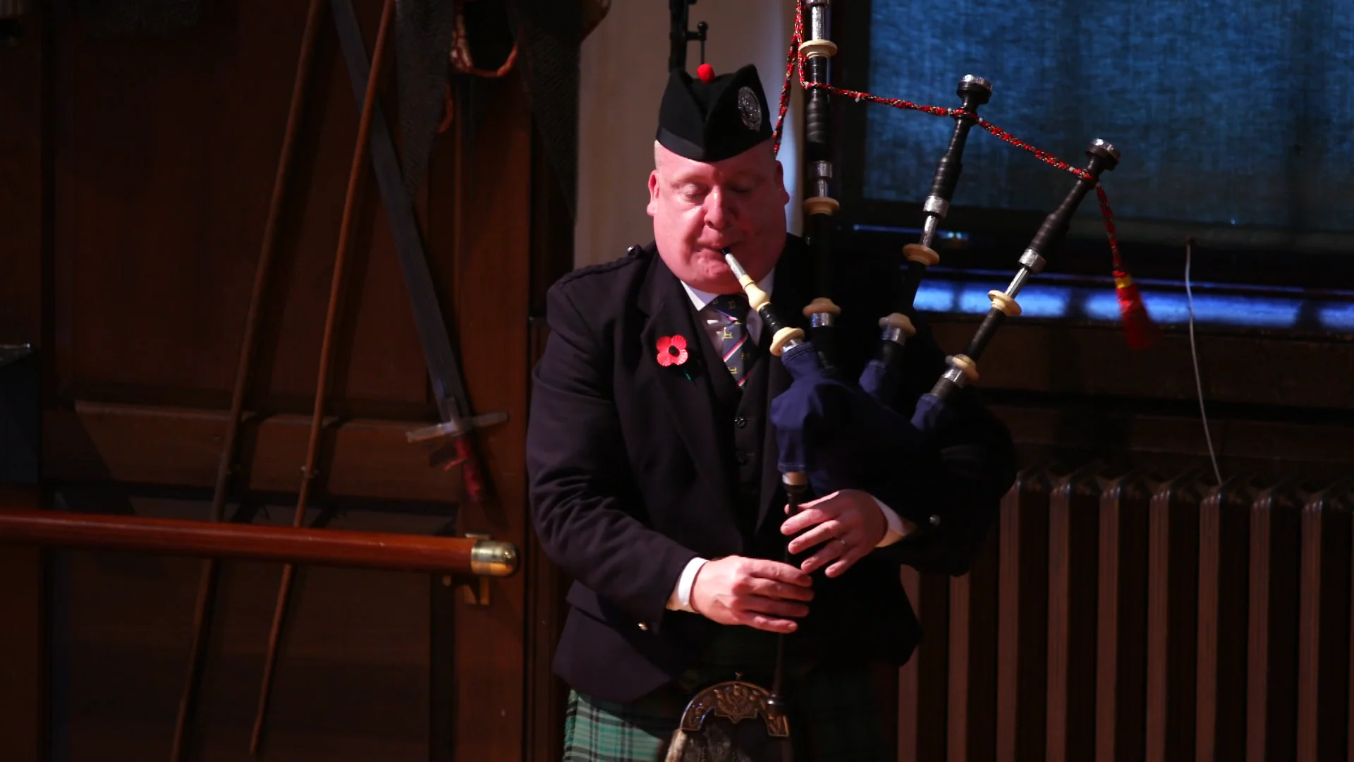 Gordon McCready performs March, Strathspey and Reel at the Glenfiddich ...