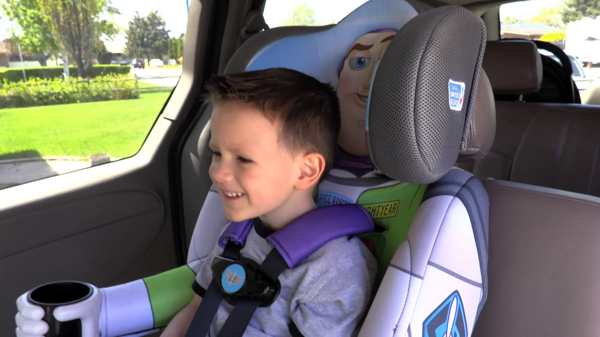 Buzz Lightyear Car Seat on Vimeo