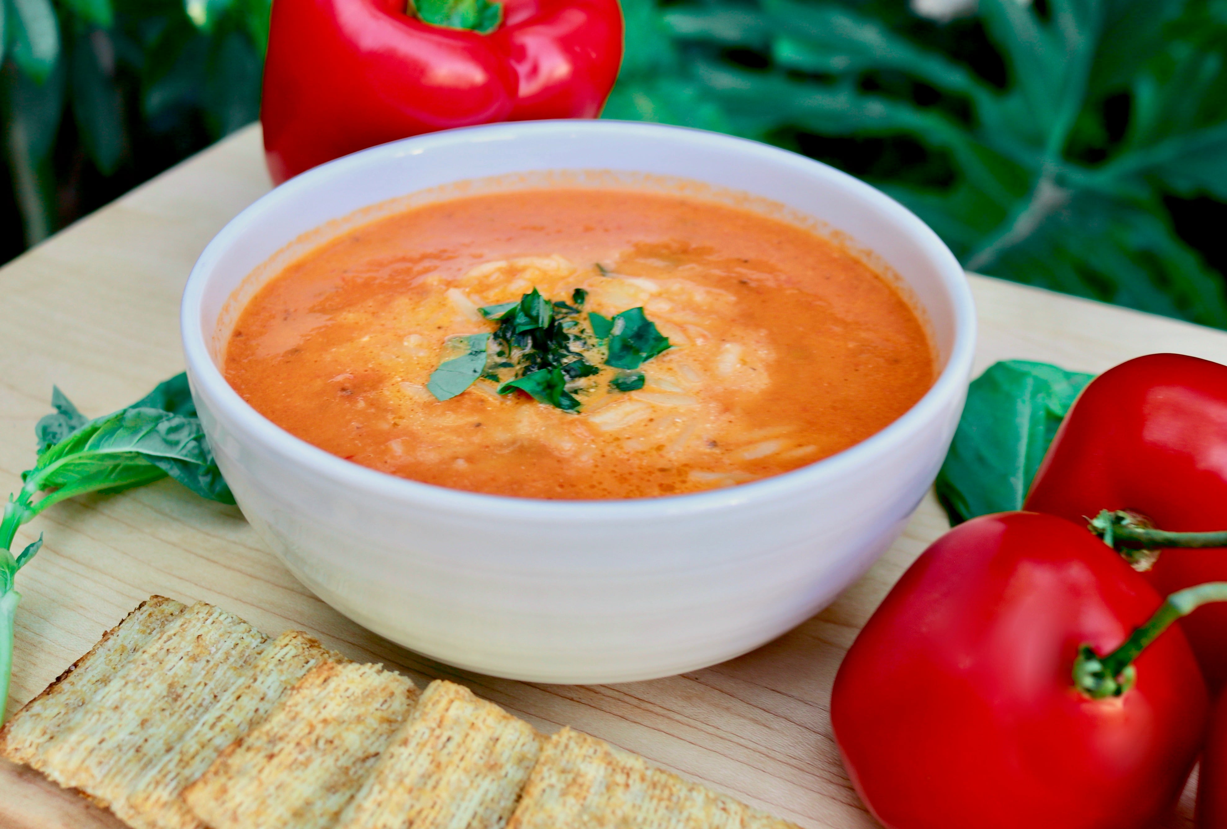 Roasted Pepper and Tomato Soup on Vimeo