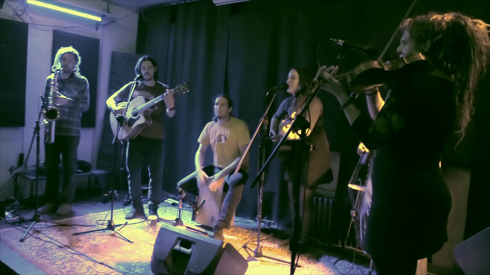 GOJI band (Cz) / song_02 SLEPICE TANČÍ NA ROZPÁLENÉ STŘEŠE / Továrna ...