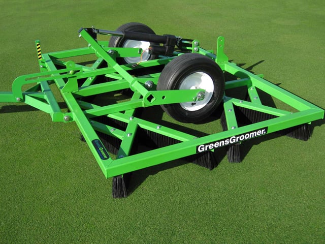 920E GreensGroomer Golf Course Maintenance Equipment